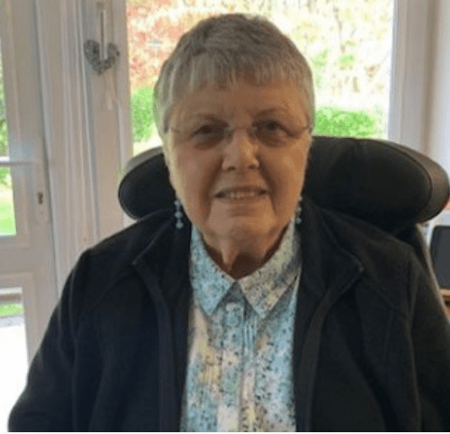 Knit and natter in Kent - Flat Living