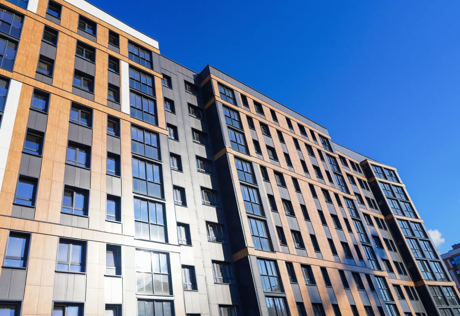 Understanding Leasehold vs. Freehold in the UK: Why Flats and Apartments Are Affected - Flat Living